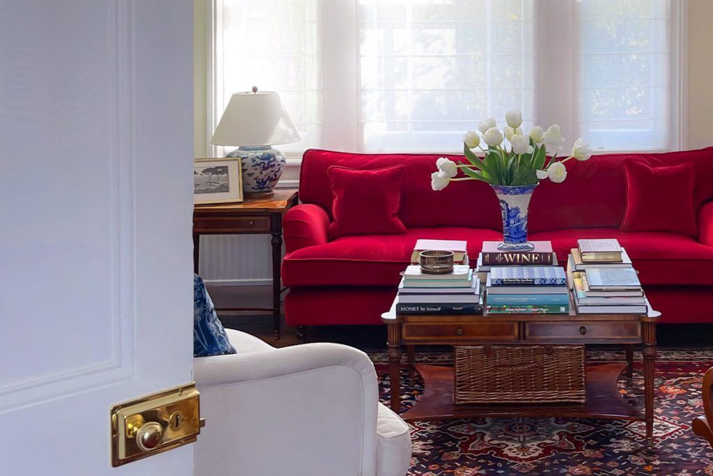 unexpected-red-theory-interior-design-trend