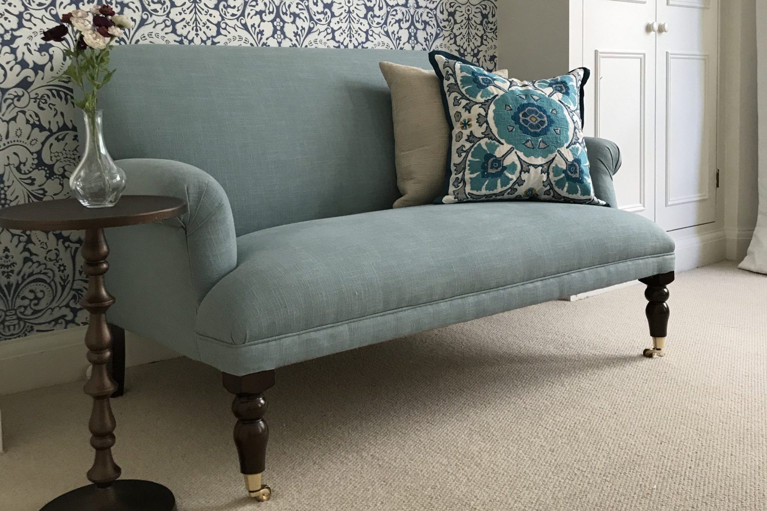 Choosing a small sofa: smart seating for stylish spaces - Sofas & Stuff ...